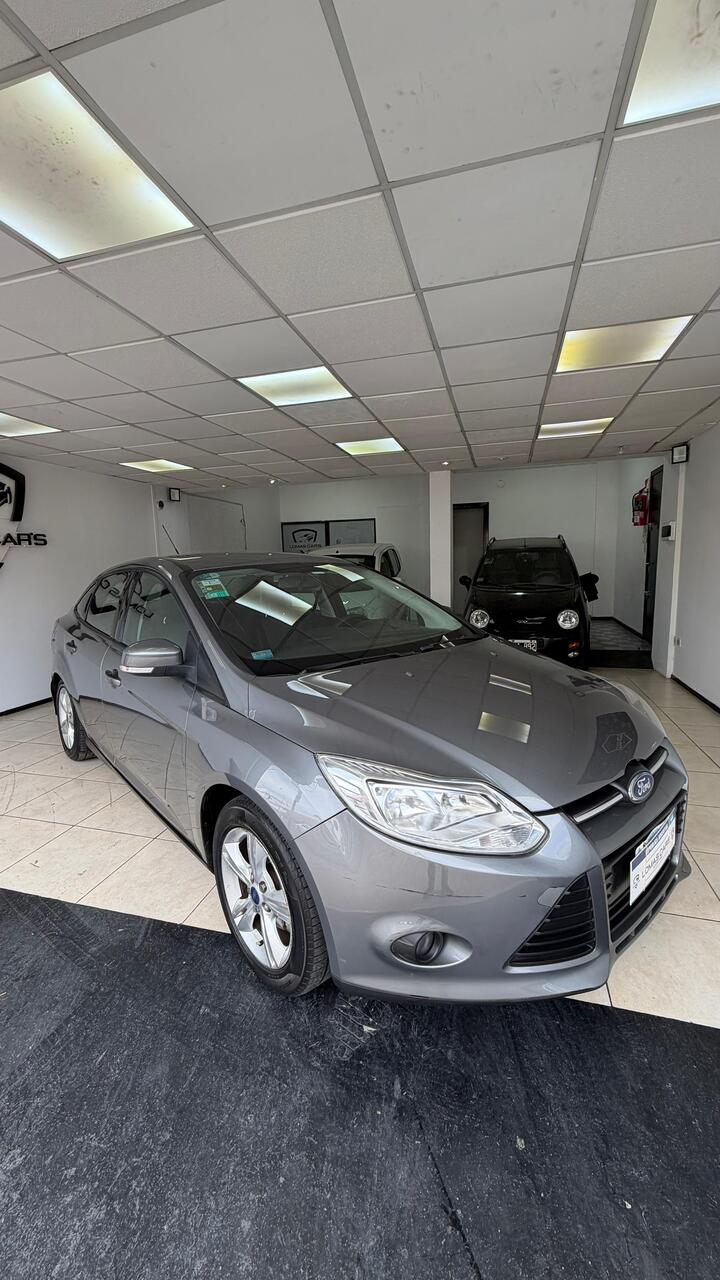 Ford Focus 2015 - Automotores en Lomas de Zamora - Lomas Cars