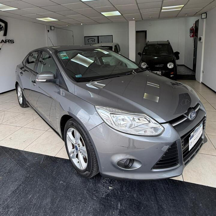 Ford Focus 2015 - Automotores en Lomas de Zamora - Lomas Cars