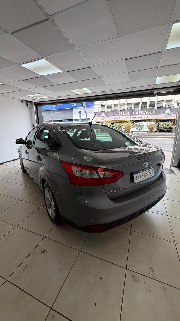 Ford Focus 2015 - Automotores en Lomas de Zamora - Lomas Cars